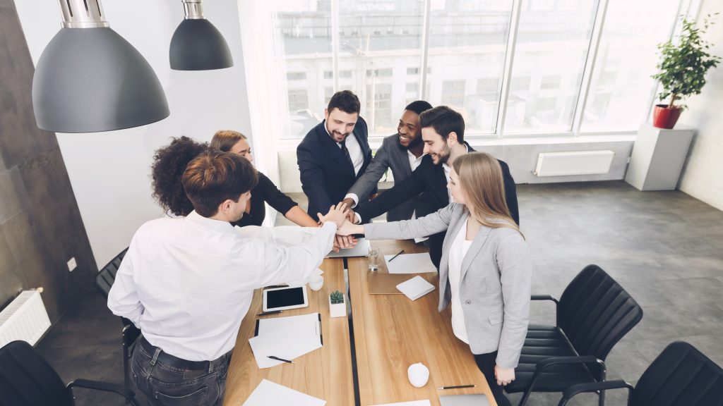 What to say and how to behave to build a strong team from inside out ...